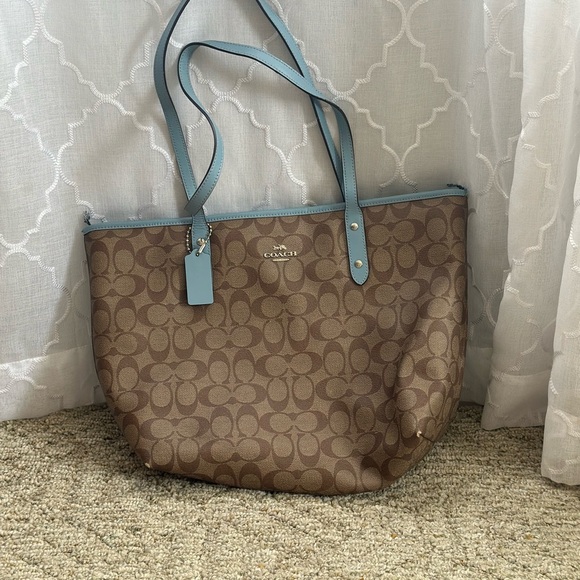 Coach | Bags | Coach Signature Towns Tote | Poshmark
